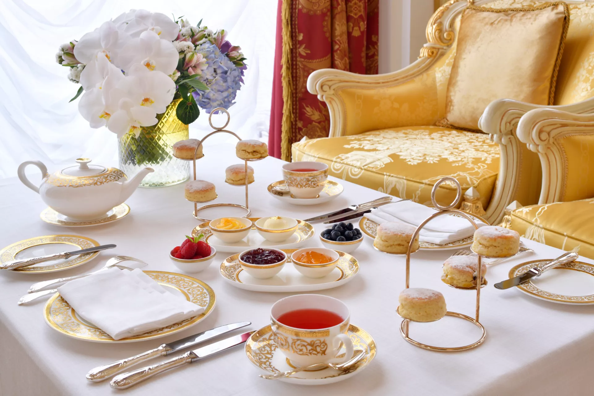 Best afternoon teas in Dubai: the fabulous tea spots!