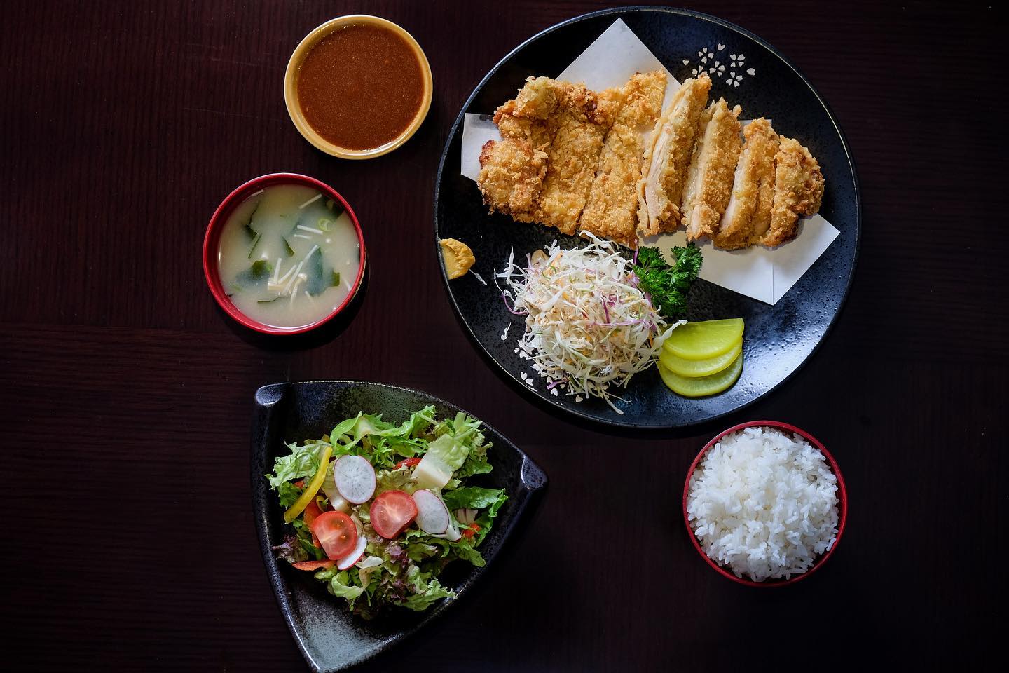 Yuraku Restaurant | Venue